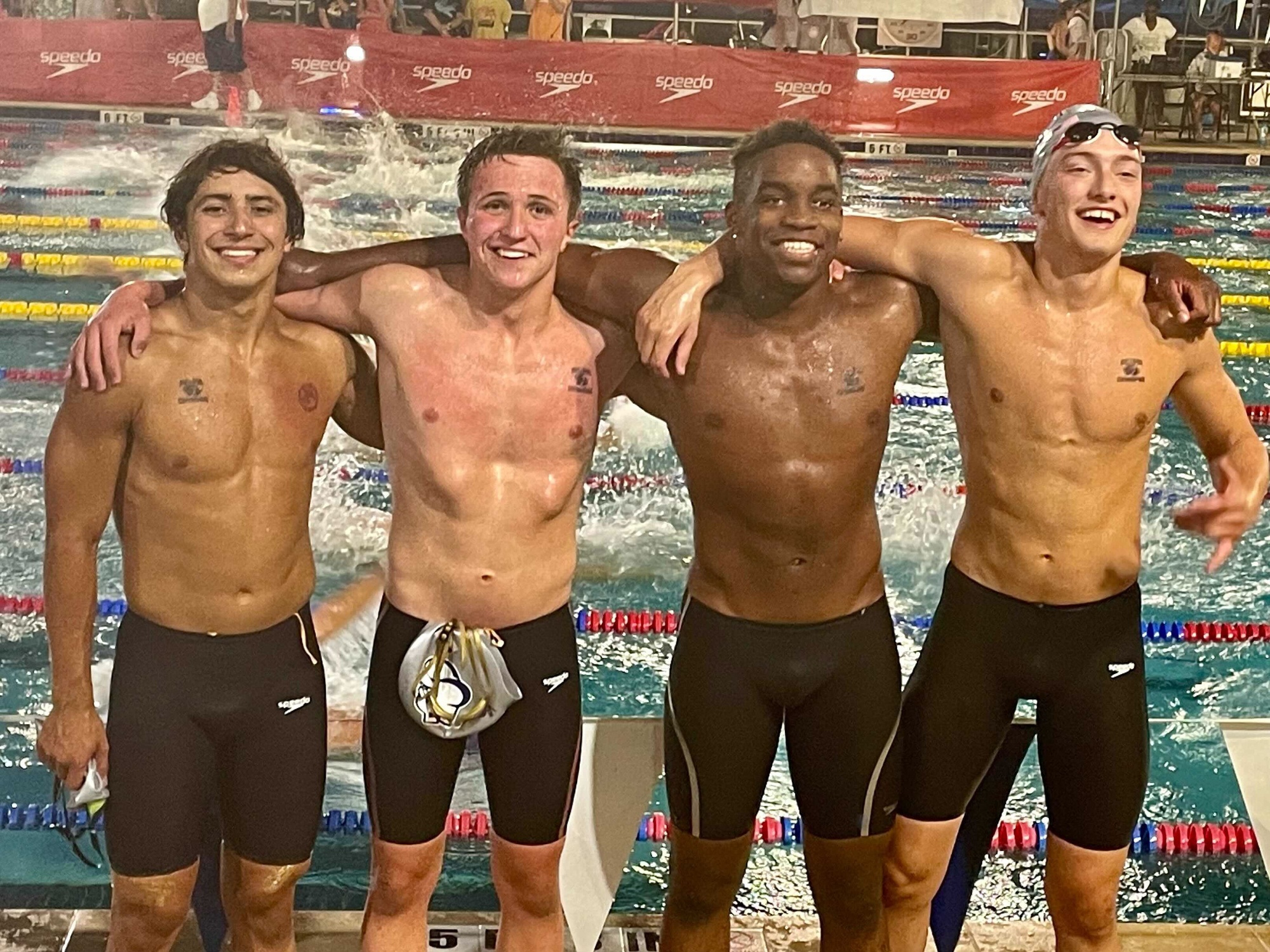 Bulldog Swimming - CT Home